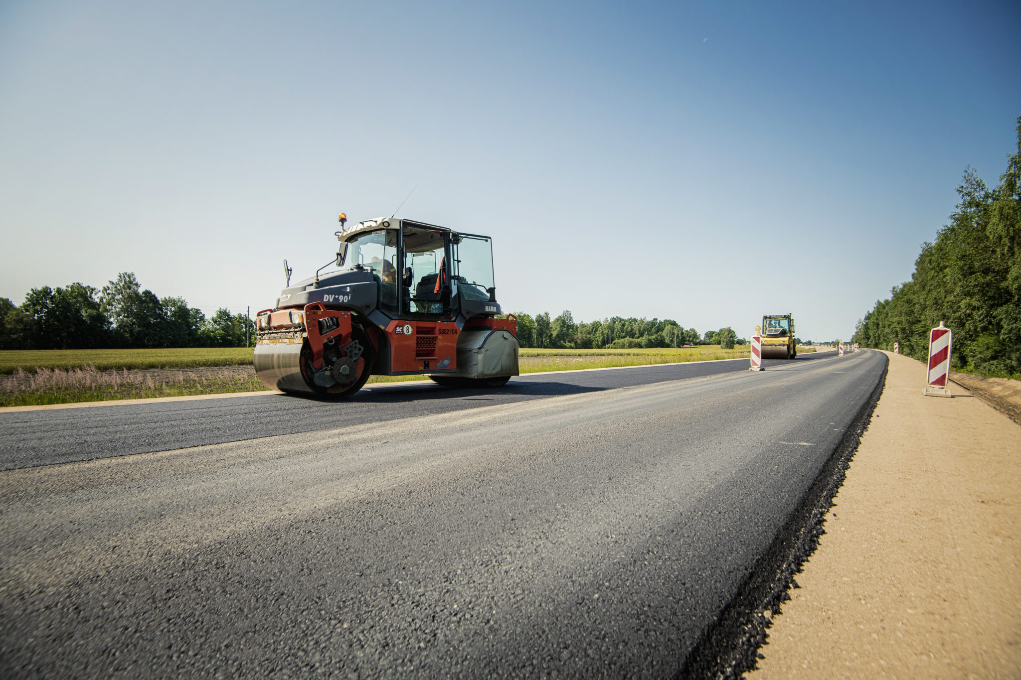 Būvdarbi šogad notiks vairāk nekā 600 km valsts autoceļu; publicēta ...